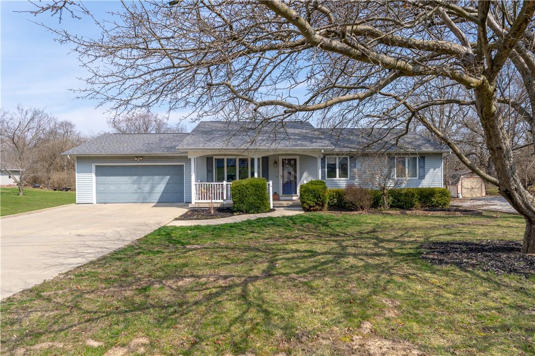 3860 E Skyline Drive, Decatur, IL 62521