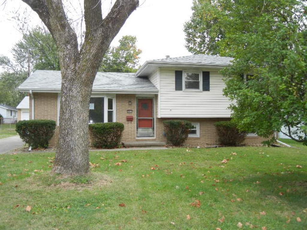 1916 S Lost Bridge Road, Decatur, IL 62521