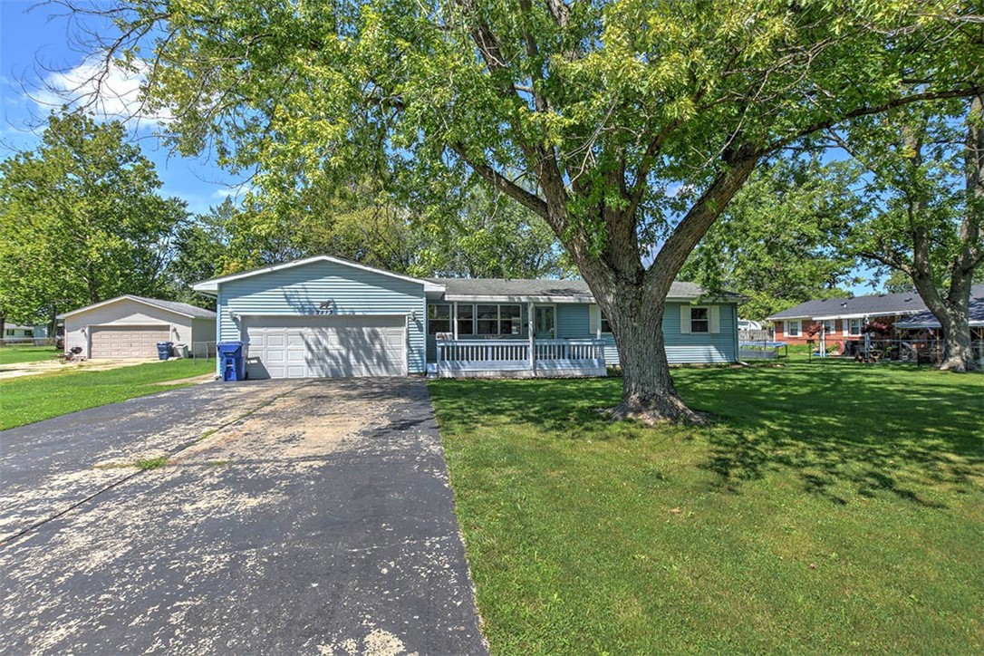 3113 Lakeland Road, Decatur, IL 62521