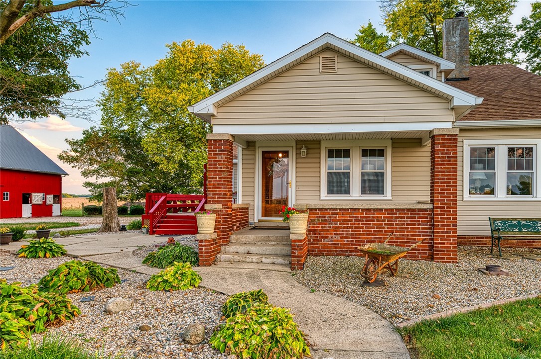 12058 E 1100th Road, Paris, IL 61944