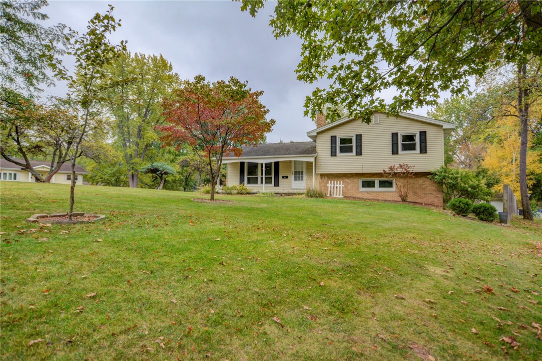 2 Circle Drive, Decatur, IL 62521