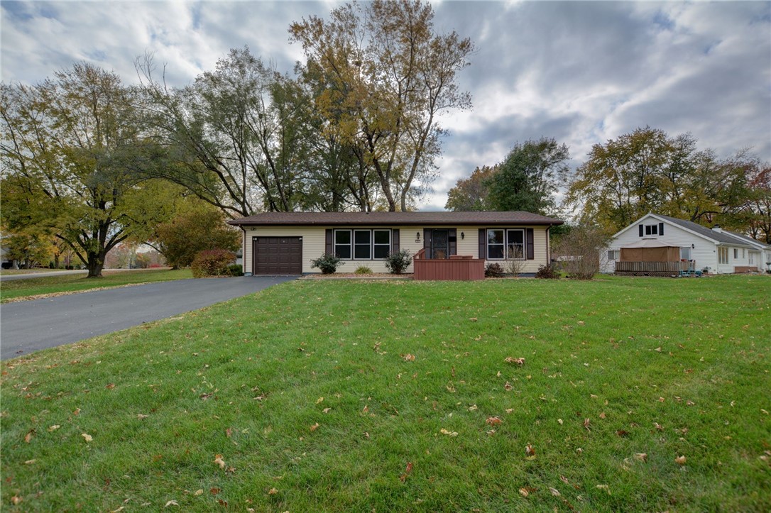 51 Larry Drive, Decatur, IL 62526