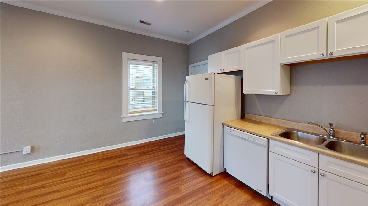 139 W Main Street, Decatur, IL 62523