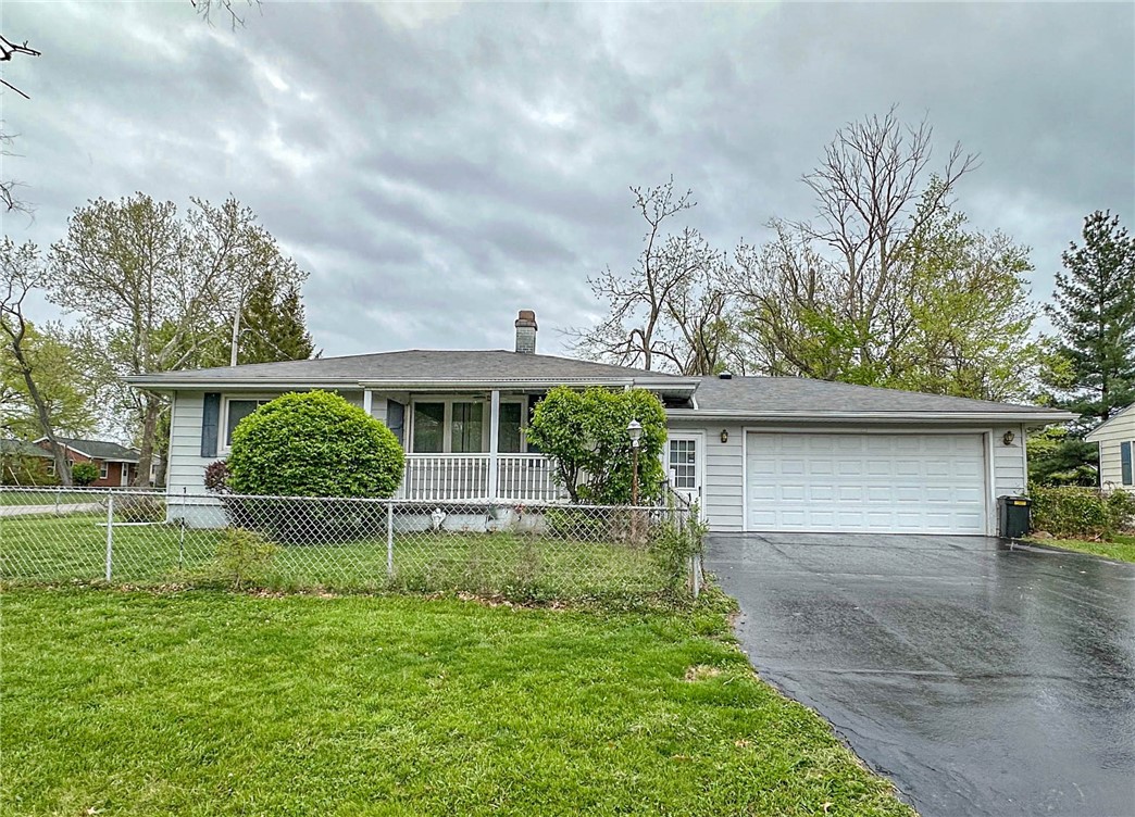 1740 N Dennis Avenue, Decatur, IL 62526