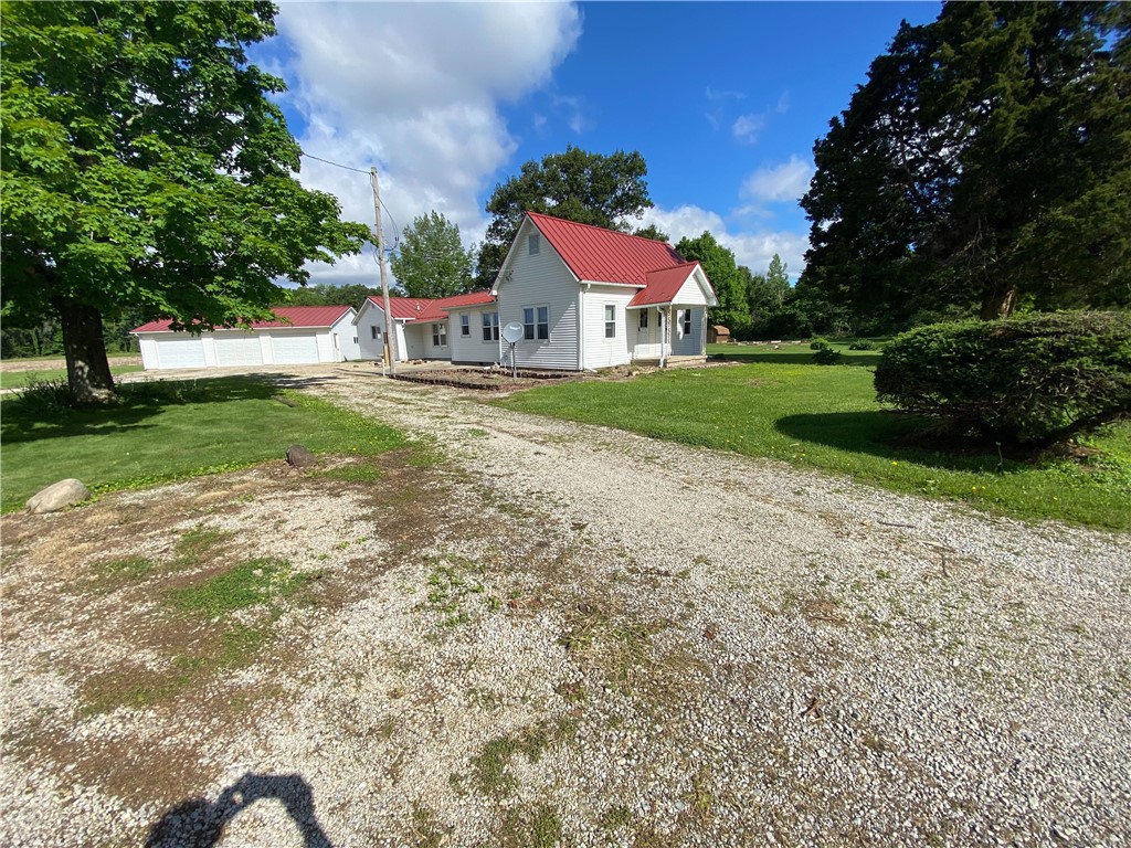 6037 N 1700th Street, West Union, IL 62477