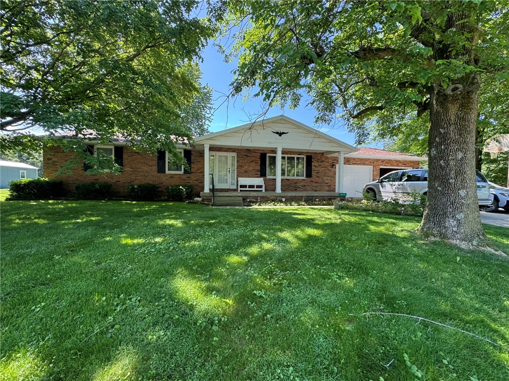 18175 E 1535th Avenue, Teutopolis, IL 62467