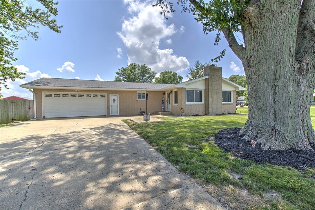 4915 Boyd Road, Decatur, IL 62521