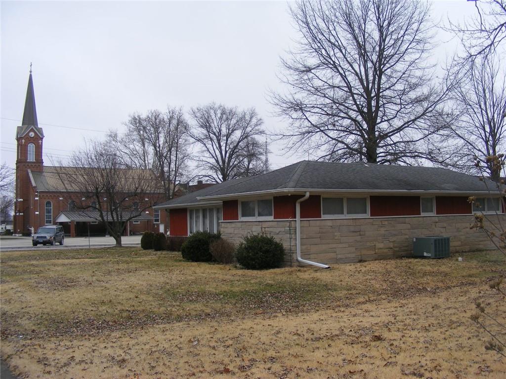 102 Church Street, Sigel, IL 62462