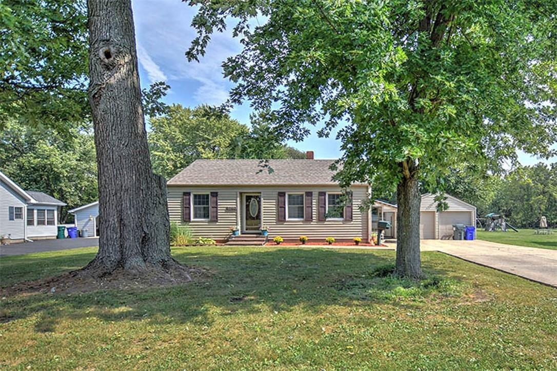 3260 N Brett Avenue, Decatur, IL 62526