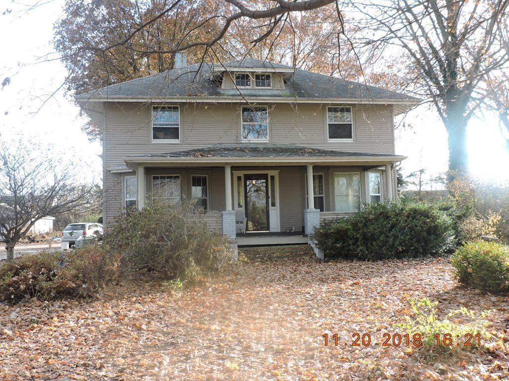 10 Moore Street, Tilton, IL 61833